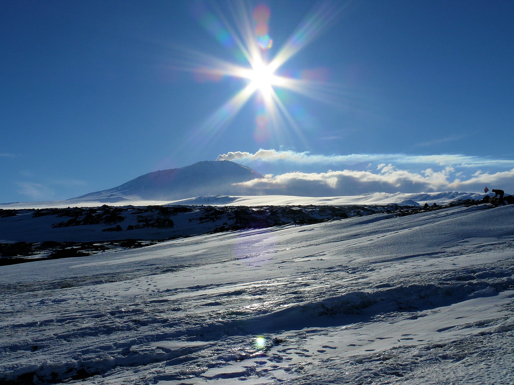 Snapshots Antarctica — Mount Erebus – Ausemade