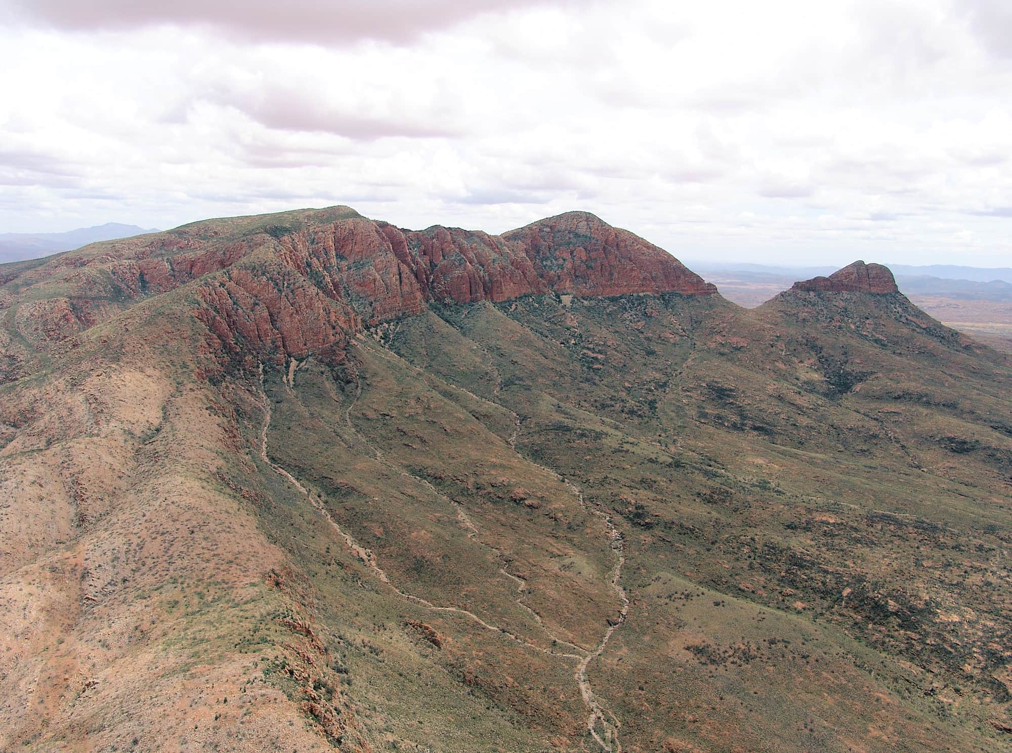 Mount Sonder / Rwetyepme – Ausemade