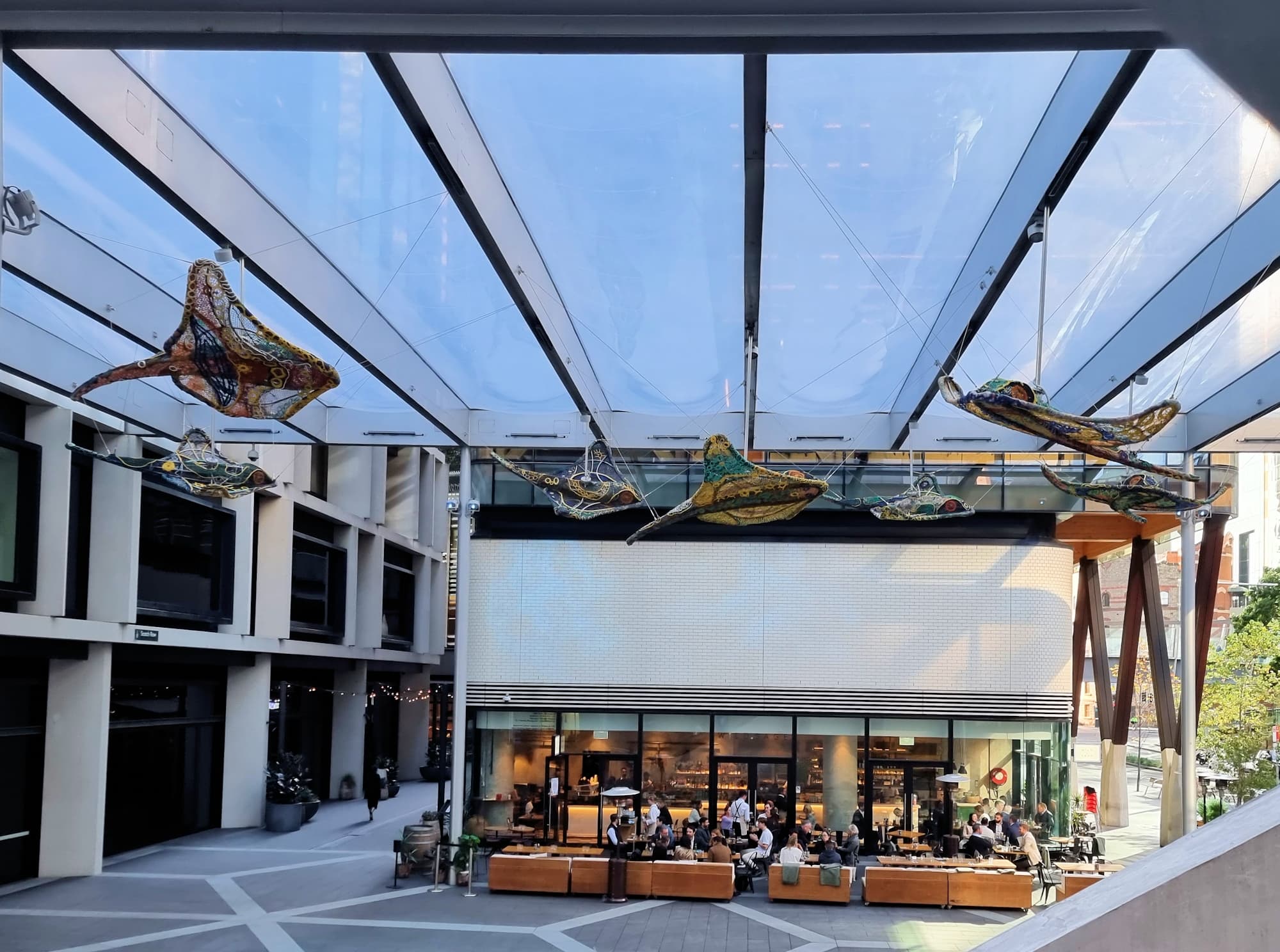 Mermer Waiskeder (Stories of the Moving Tide) – Ausemade