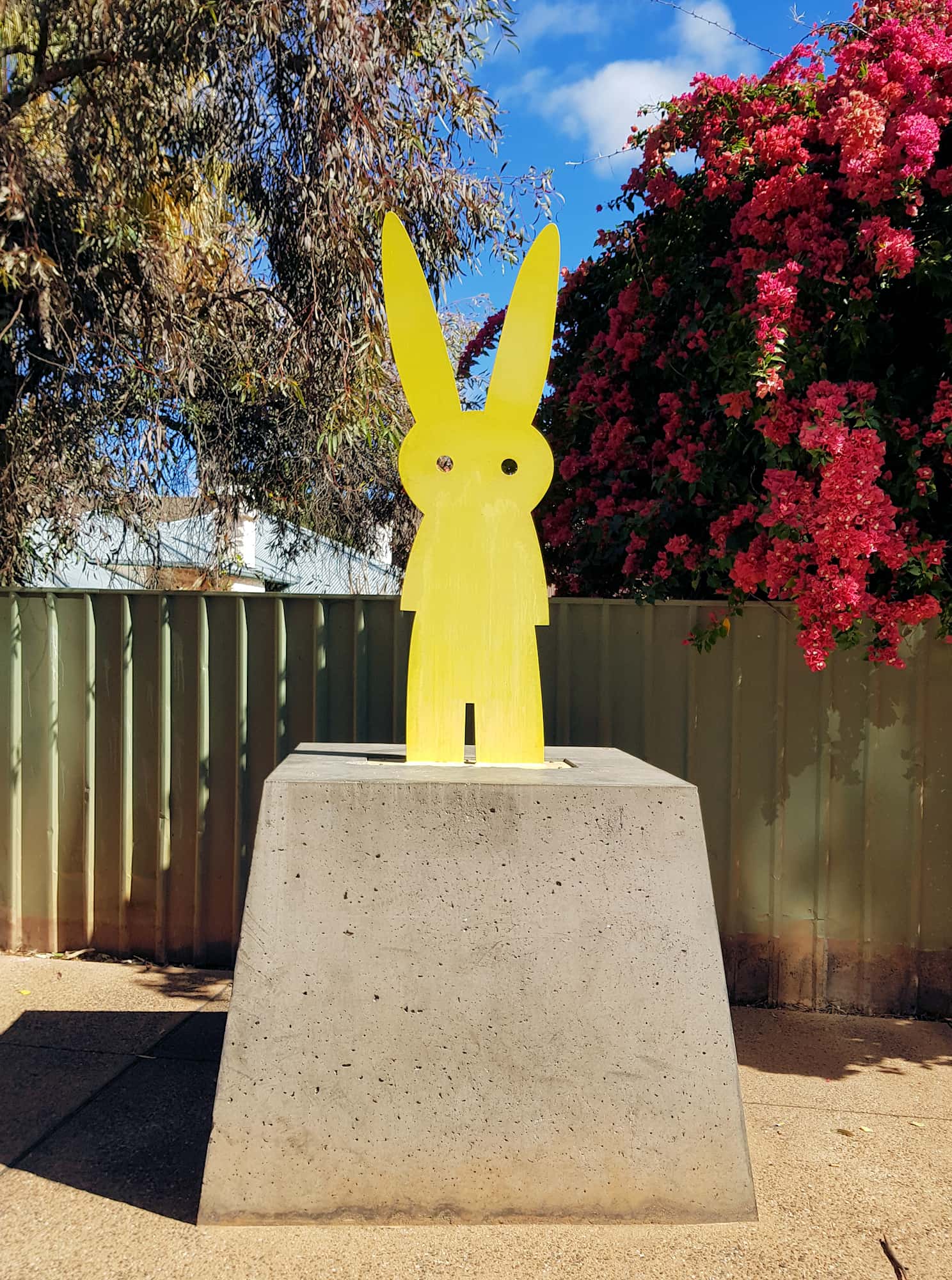 Yellow Rabbit – Ausemade
