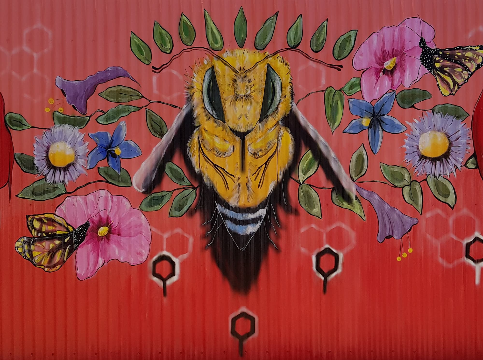 Queen Bee – Ausemade